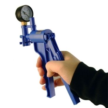 Science First Hand Vacuum Pump With Gauge, Fieldmaster®